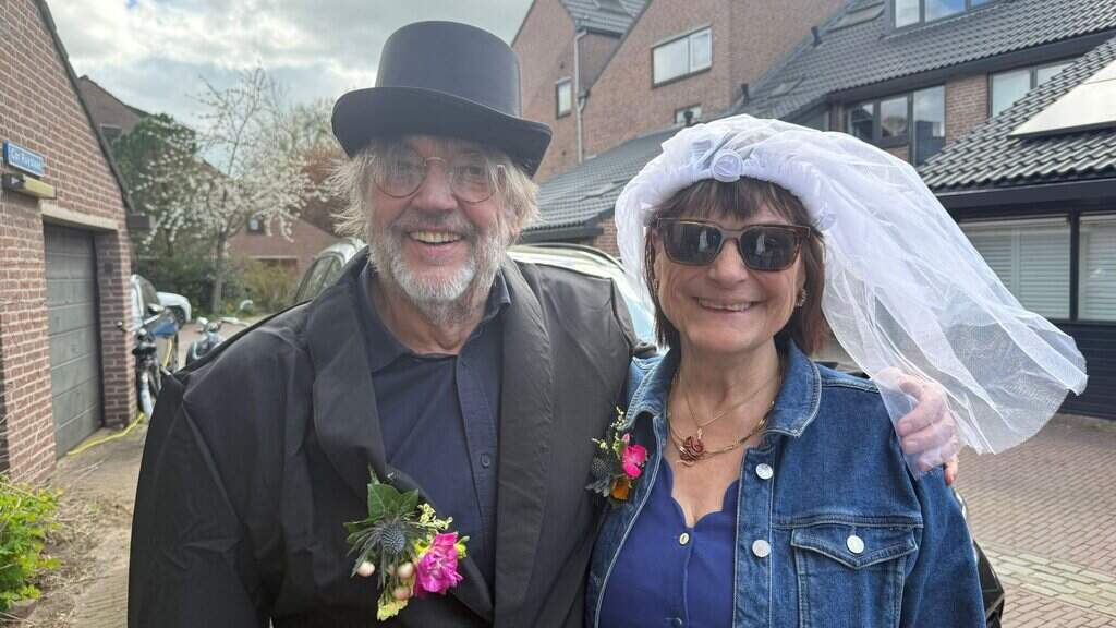 Henk Westbroek trouwt na 50 jaar relatie: groot feest | De Telegraaf
