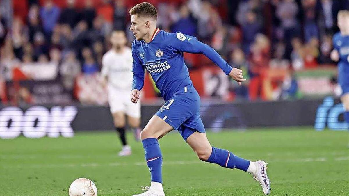 Domper voor PSV: Hazard wekenlang aan de kant | De Telegraaf