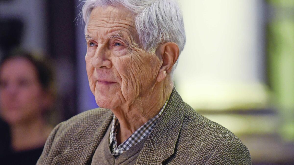 Politici van links tot rechts roemen overleden Frits Bolkestein | De ...