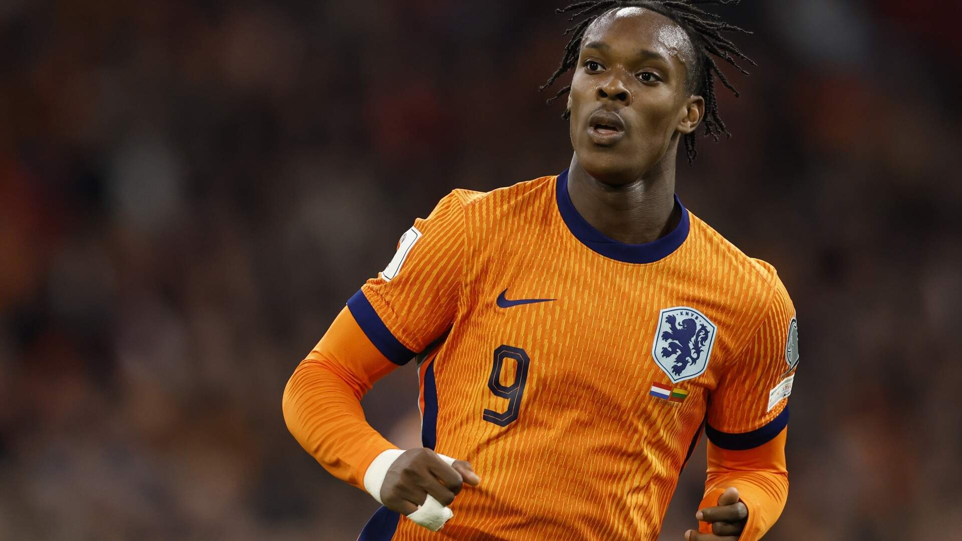 Blessure Oranje-kandidaat Emmanuel Emegha valt mee: ’Mogelijk speelt ...
