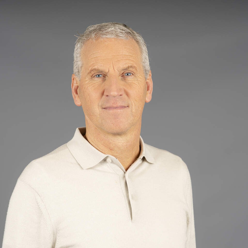 Feyenoord-coach Arne Slot voert gesprek met Santiago Gimenez, maar niet ...