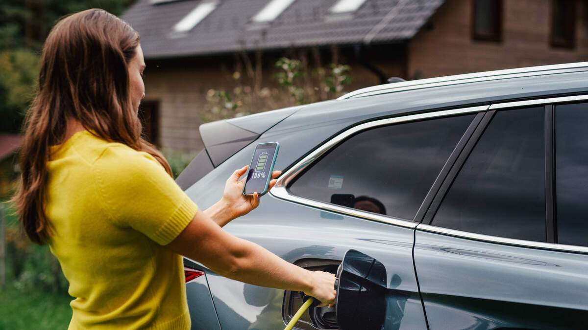Geld verdienen met thuis opladen elektrische auto: zo werkt het | De ...