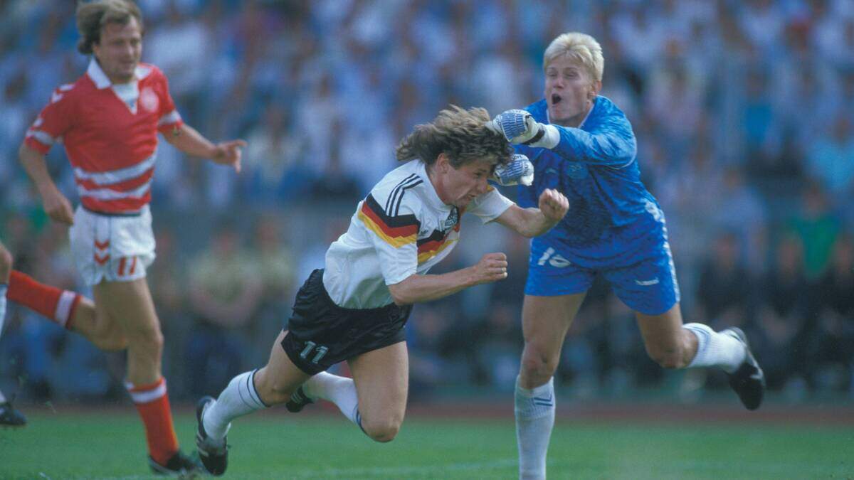 Duitse wereldkampioen voetbal Frank Mill (67) overleden | De Telegraaf