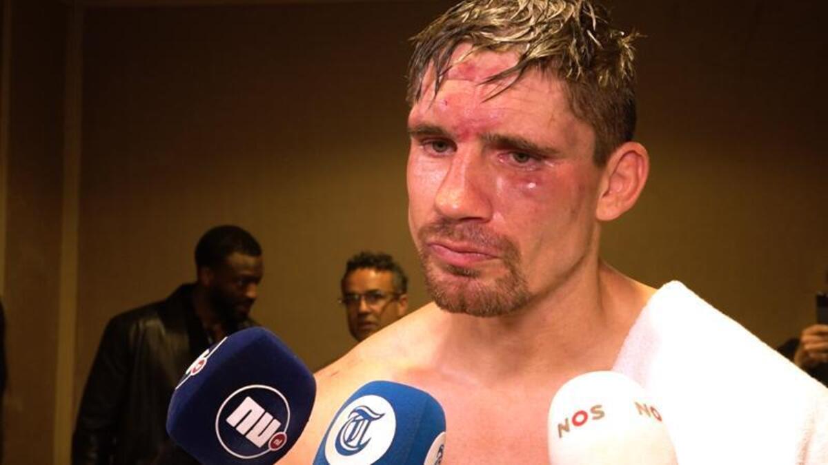 Rico Verhoeven na omstreden nederlaag: ‘Dombo!’ | De Telegraaf