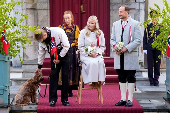 Noren voelen meer medelijden met zieke kroonprinses: kwetsbare Mette ...