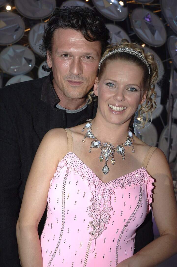 Presentator Bas Westerweel (62) overleden in bed in Enschede | De Telegraaf