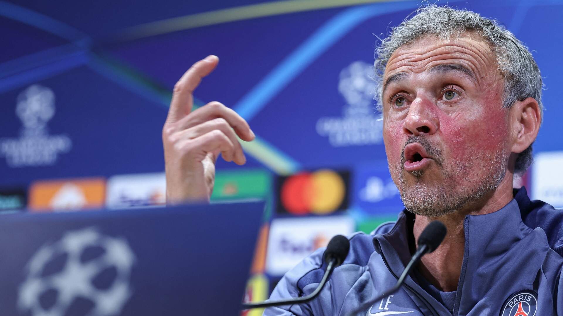 Paris Saint-Germain-trainer Luis Enrique dubt in aanloop naar Champions ...