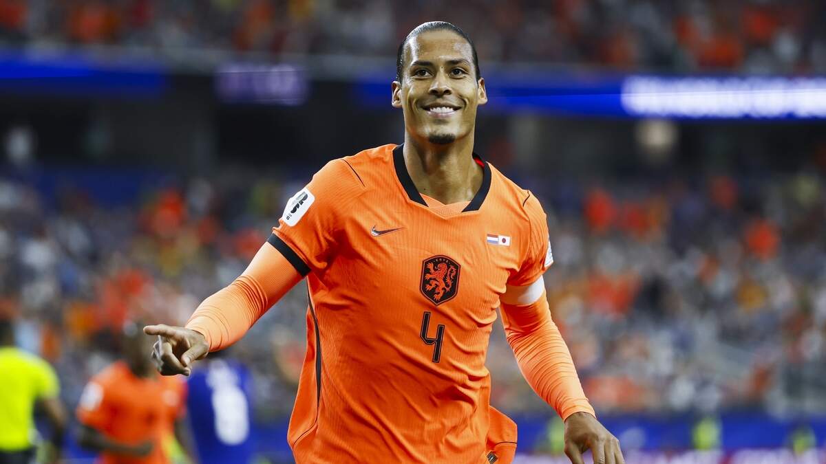 WK shirt Virgil van Dijk veiling: bizarre bedragen | De Telegraaf