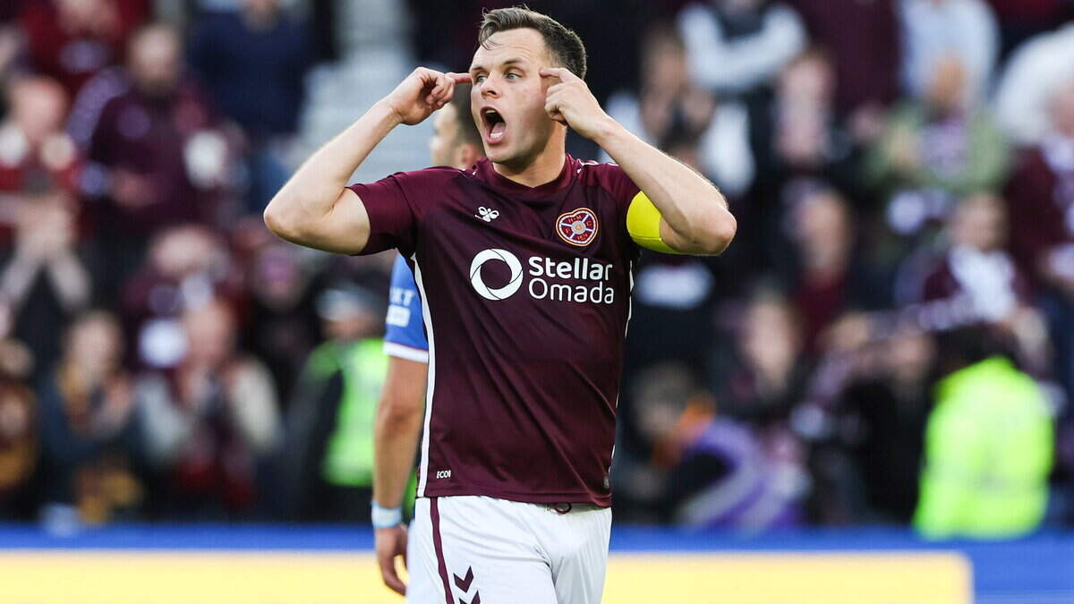 Extra zout in Hearts-wond: topschutter Lawrence Shankland maakt pikante ...
