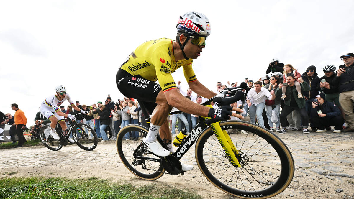 Wout van Aert zit na infectie en noodgedwongen operatie alweer op de ...