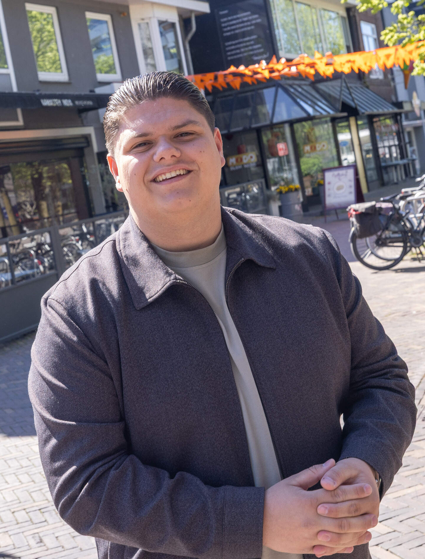 Volkszanger Justen De Wildt: nieuwe Hollandse zomerhit? | De Telegraaf