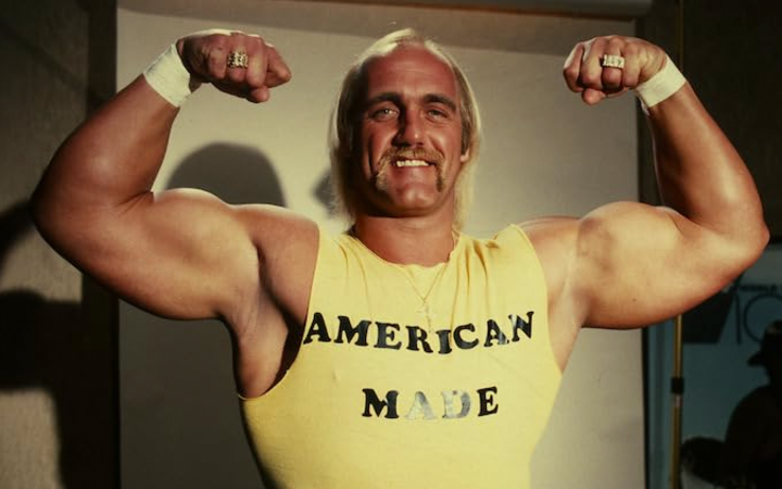 Het tragische verhaal van Hulk Hogan: de reus die kreupel en alleen ...