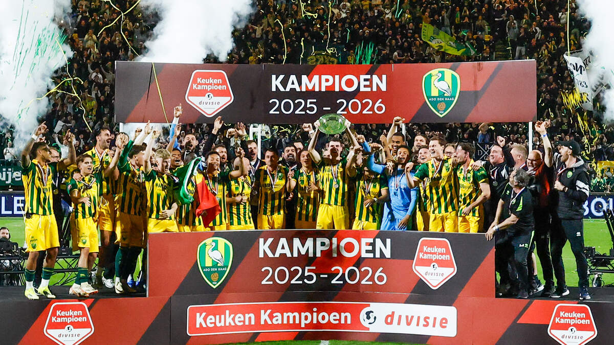 Feest in Den Haag: ADO ontvangt eindelijk de kampioensschaal | De Telegraaf