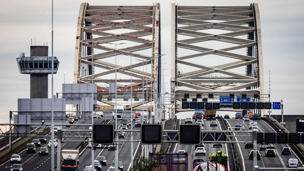 Bruggen slecht onderhouden in Nederland? Risico op instorten | De Telegraaf