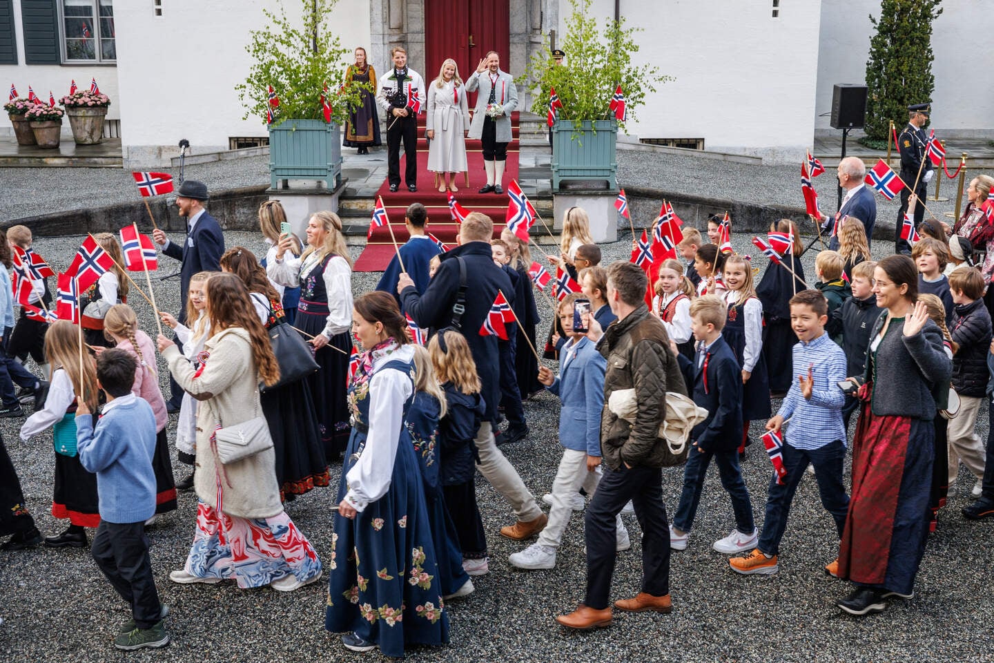 Noren voelen meer medelijden met zieke kroonprinses: kwetsbare Mette ...