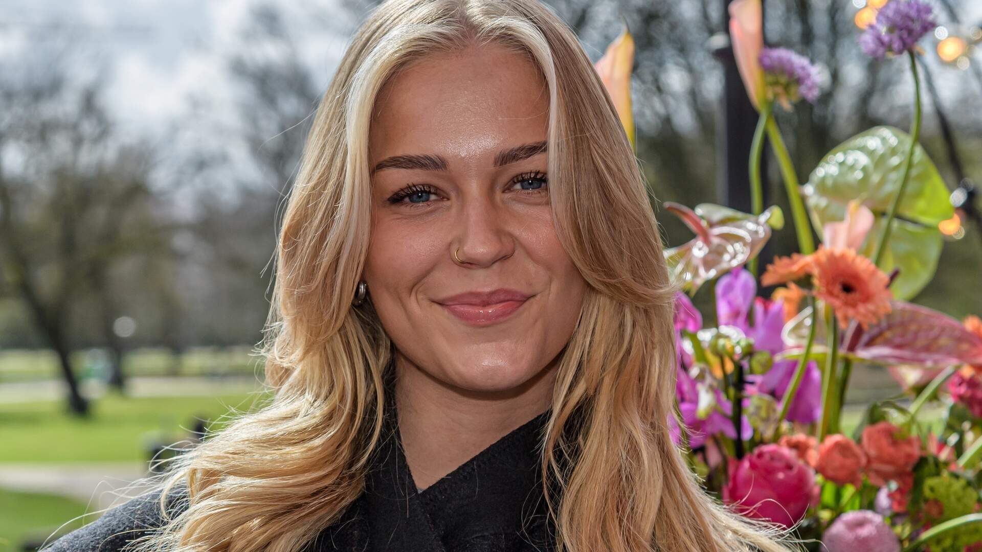 Influencer Marijn Kuipers met de billen bloot: ’Een kant die bijna ...