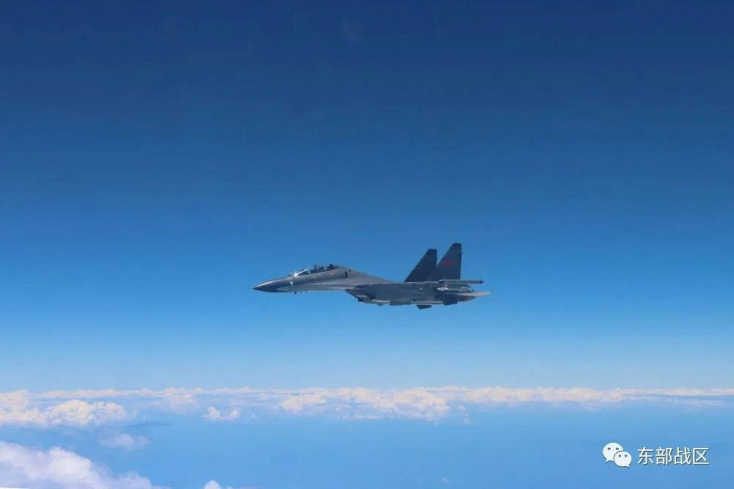 Nieuwe satellietbeelden van Chinese woestijn ontdekt: ’Peking bouwt aan ...