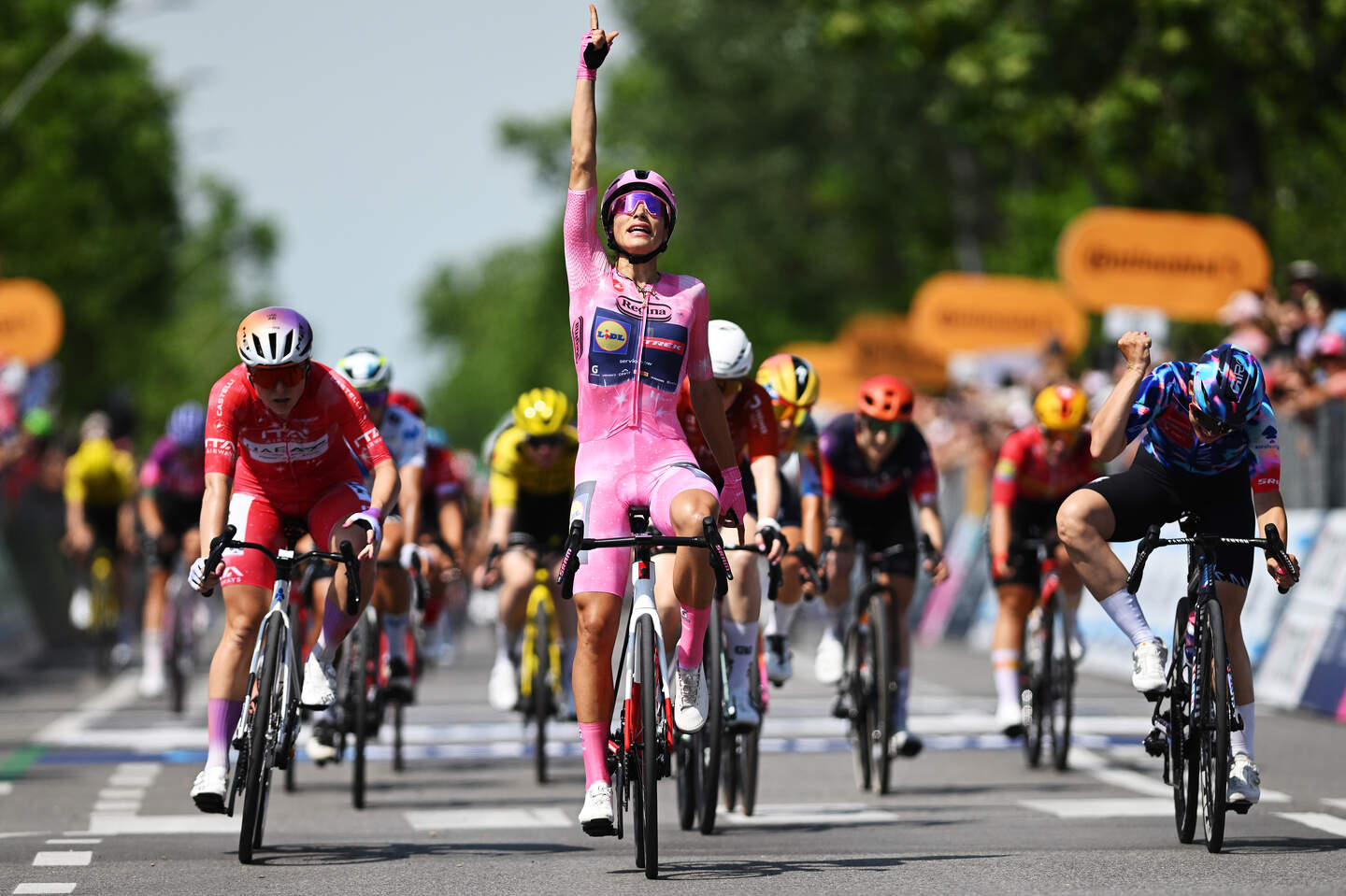 Pikant: Lorena Wiebes na diskwalificatie in Giro terug naar Italië ...