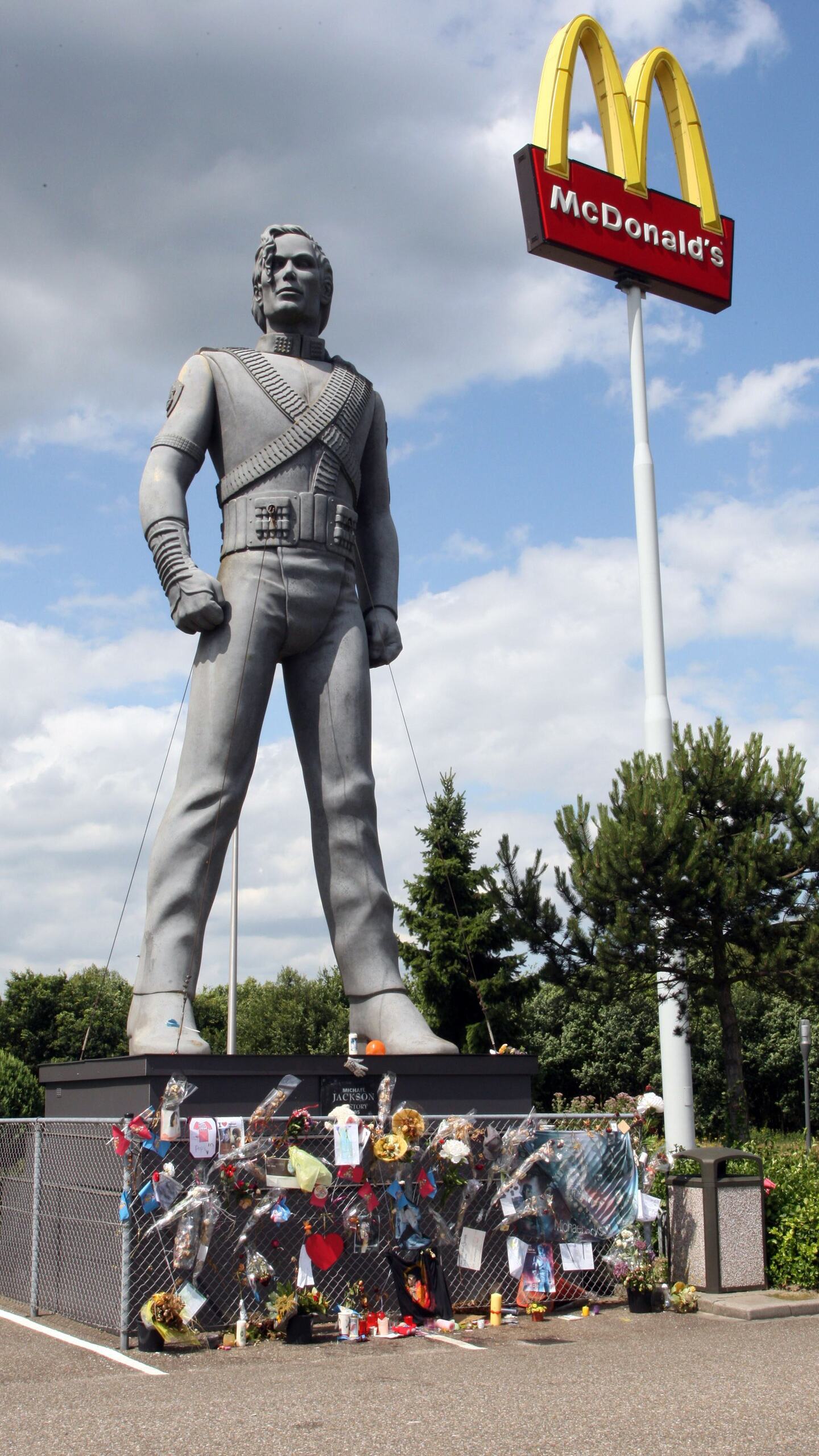 Vijftien jaar na schokkende overlijden King of Pop: Michael Jackson nog ...
