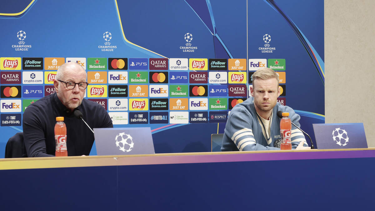 Ajax-trainer Fred Grim verwacht ’gevaarlijk’ Villarreal: ’Staan niet ...