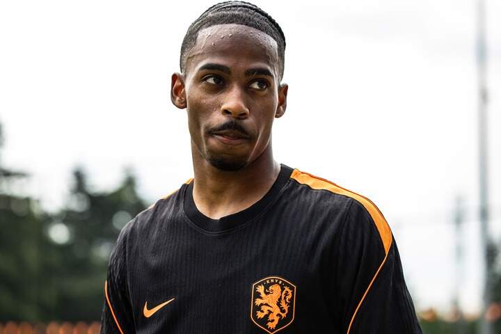 Oranje-trein in vrolijke setting vertrokken voor WK-reis: 1500 fans ...