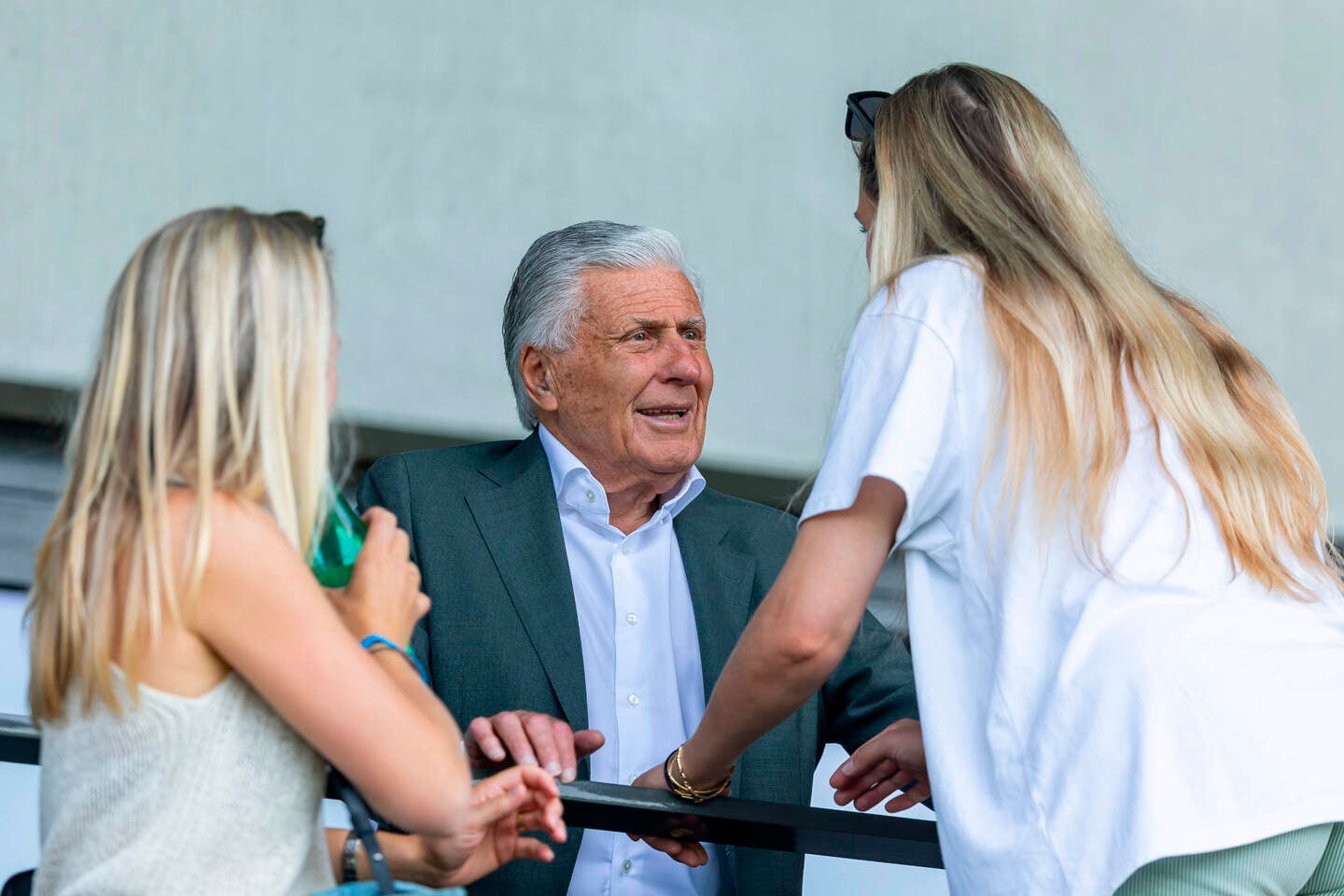 Noa Muller en Sjaak Swart: Ajax-familie achter hockeyster met rugnummer ...