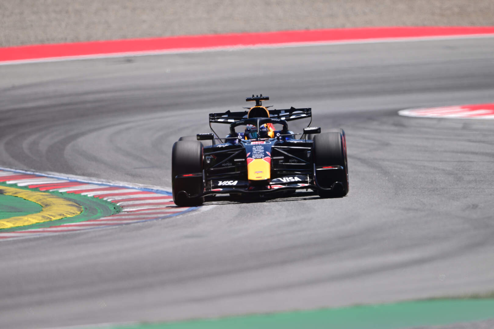 Max Verstappen start race in Barcelona vanaf derde rij, George Russell ...