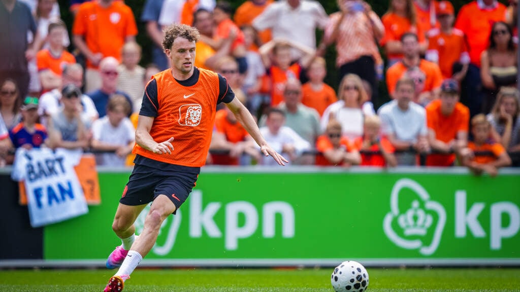 Ronald Koeman verrast: Mats Wieffer rechtsback tegen Algerije | De ...